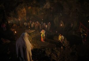 Teaser “Hajatan Setan” Bikin Merinding di Bioskop! Penonton “The Bell ...